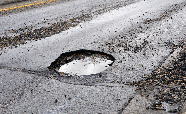 Avoiding and Reporting Potholes - Stoneacre Motor Group